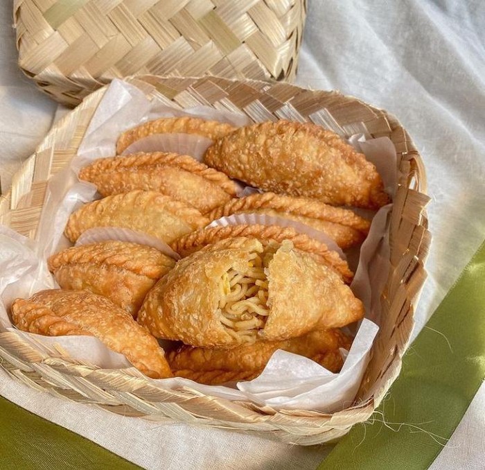 20 Pastel Gurih Renyah Ada Di Sini