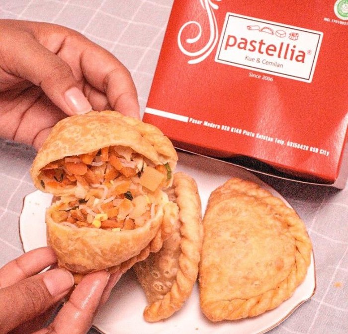 20 Pastel Gurih Renyah Ada Di Sini