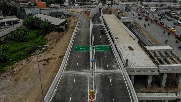 Potret Simpang Susun Cileunyi yang Mulai Diuji Coba