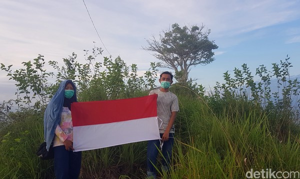 Foto: Buttu Bendera, Negeri di Atas Awan dari Sulbar