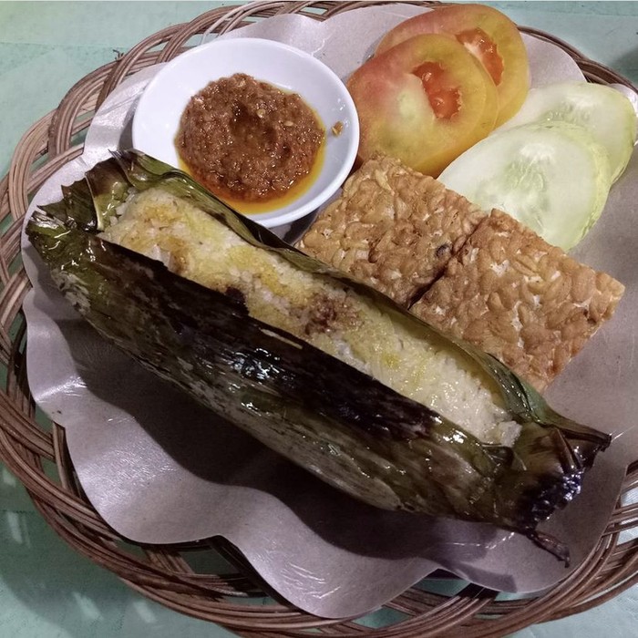 20 Nasi Bakar Pulen Sedap Ada di Sini