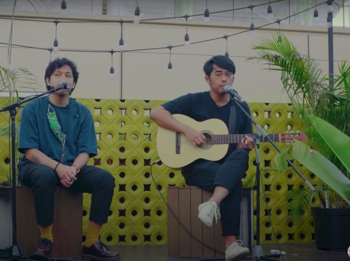 Viral Di Tiktok Ini Chord Dan Lirik Lagu Evaluasi Dari Hindia