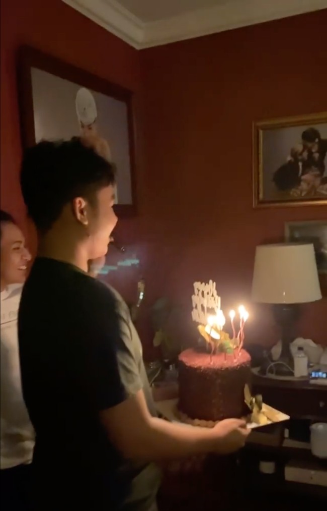 8 Momen Kejutan Ultah Yuni Shara ke-49, Wajah Bangun Tidurnya Bikin Salfok