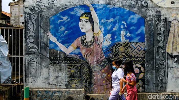 Mural Motif Batik Percantik Jalan Mayang Kota Tangerang