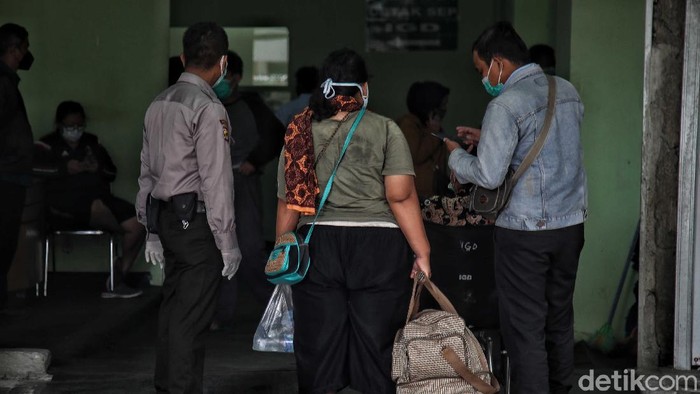 Potret Kesibukan RSUD Koja di Tengah Lonjakan Corona di Jakarta