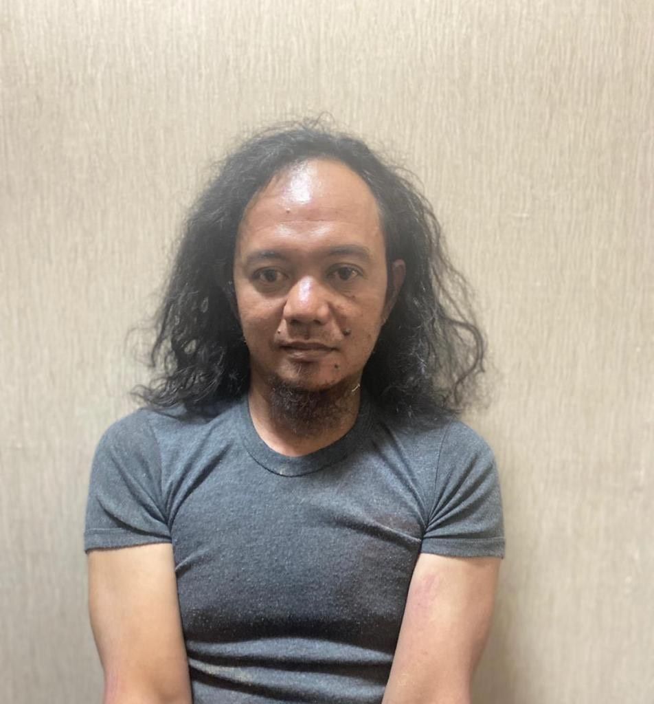 Ini Tampang Terduga Teroris Kabur dari Kantor Polisi di Babel Ini Tampang Terduga Teroris Kabur dari Kantor Polisi di Babel