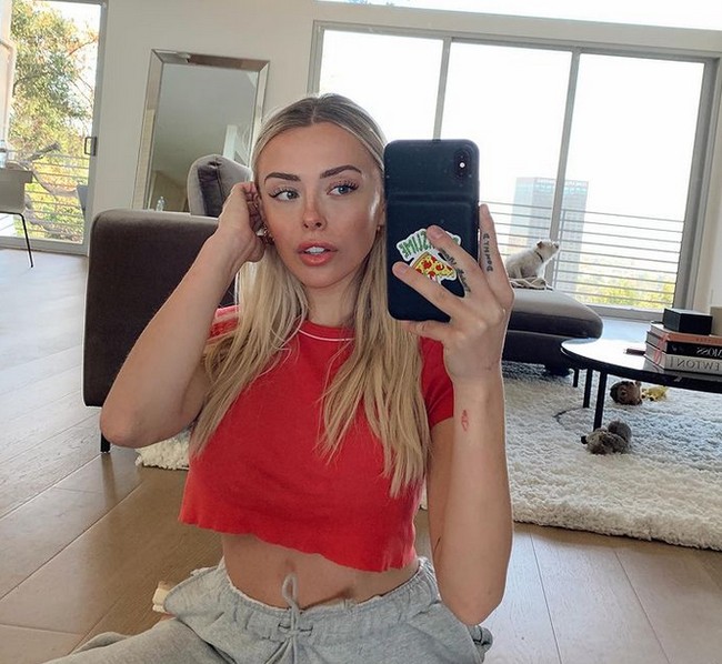 Foto: Youtuber yang Jadi Kontroversi karena Dapat Uang Rp 14 M dalam 48 Jam