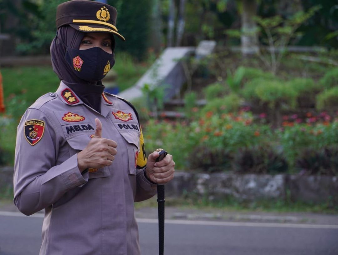Kisah AKBP Melda Yanny, Polwan Pertama yang Ditunjuk Sebagai Kapolres ... Kisah AKBP Melda Yanny, Polwan Pertama yang Ditunjuk Sebagai Kapolres ...