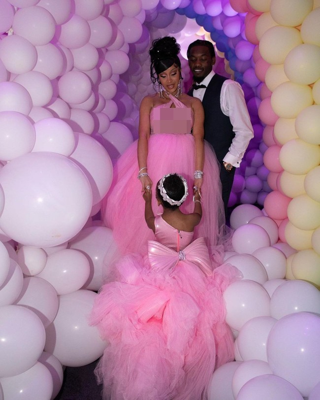 10 Foto Pesta Ultah Anak Cardi B, Baru 3 Tahun Dapat Kado Kalung Rp 2 ... 10 Foto Pesta Ultah Anak Cardi B, Baru 3 Tahun Dapat Kado Kalung Rp 2 ...