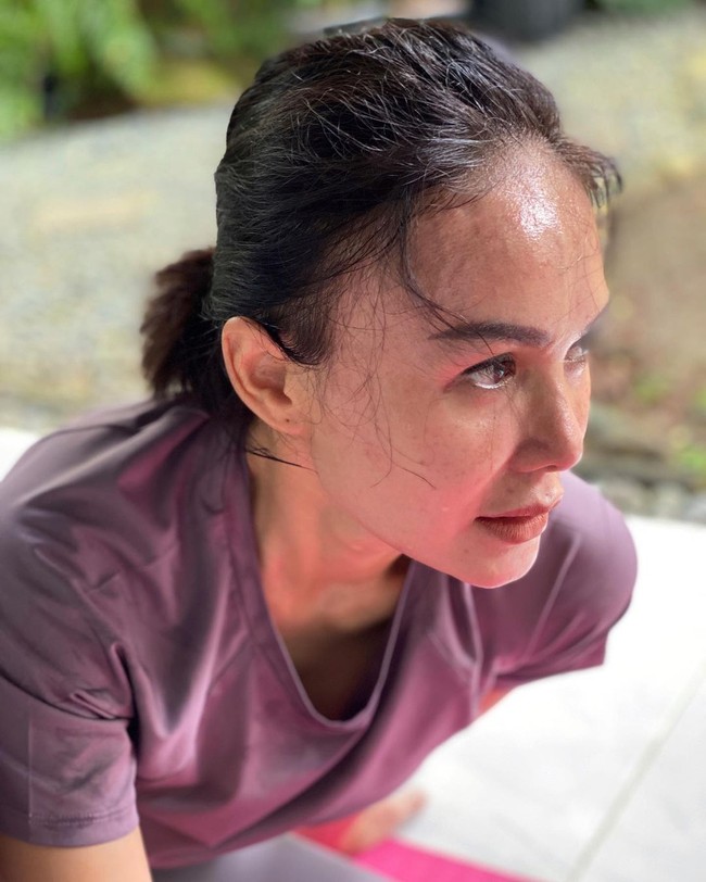 10 Foto Artis Berusia di Atas 40 yang Dianggap Body Goals, Rajin Olahraga