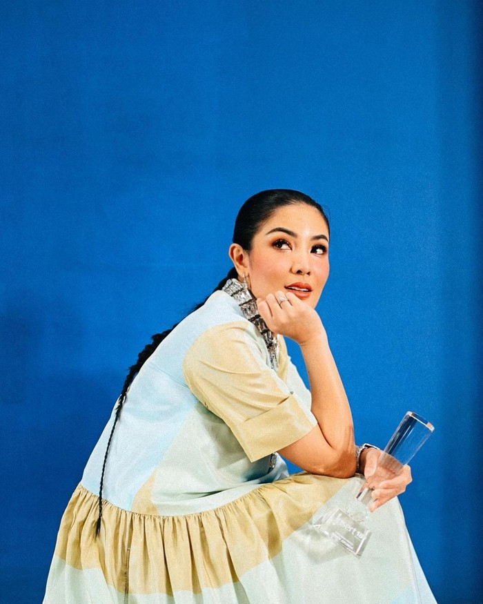 7 Potret Nindy Ayunda Si Loveable Celeb