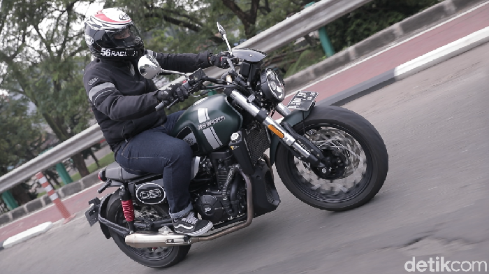 Menjajal Moge 400cc Asal Malaysia untuk Harian, SM Sport SM3