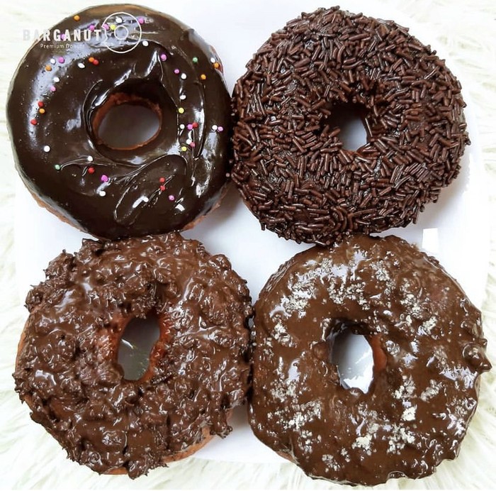 20 Donat Murah dan Empuk Ada di Sini!