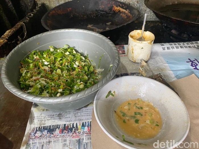 Ketagihan Nasi Rames Telur Bebek Kuah Semur di Warung Belek yang Murah Abis