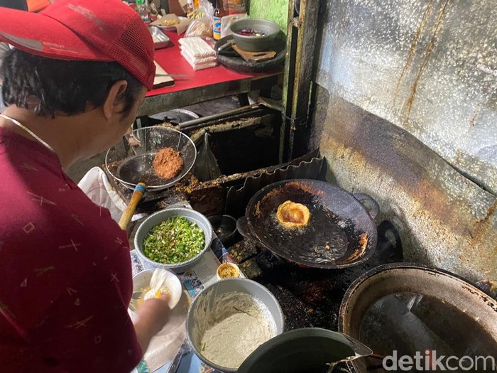 Ketagihan Nasi Rames Telur Bebek Kuah Semur di Warung Belek yang Murah Abis
