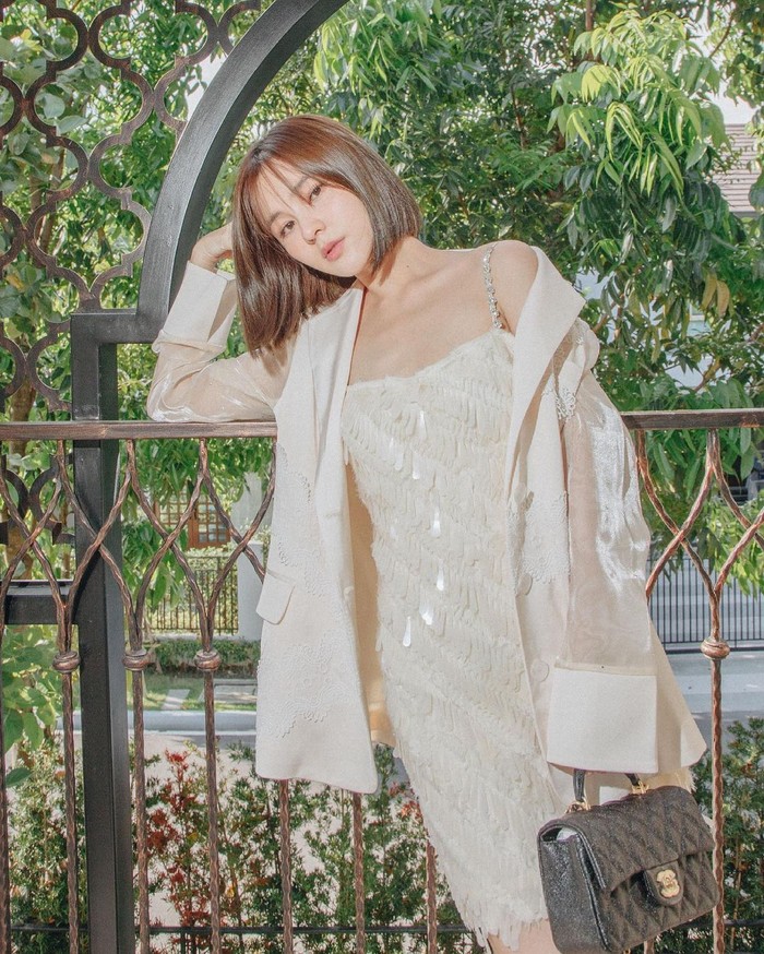 10 Potret Aom Sushar Manaying, Pemeran Yes or No yang Bakal Debut di ...