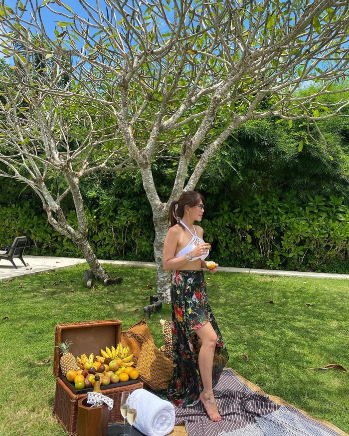 Mewahnya Gaya Helena Lim saat Ngopi di Paris hingga Barcelona