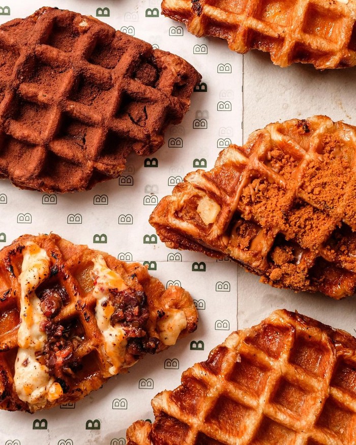 20 Croffle Renyah Manis Ada di Sini