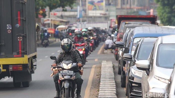 Denda Pemotor Lawan Arah 'Cuma' Segini, Gagal Bikin Kapok Denda Pemotor Lawan Arah 'Cuma' Segini, Gagal Bikin Kapok