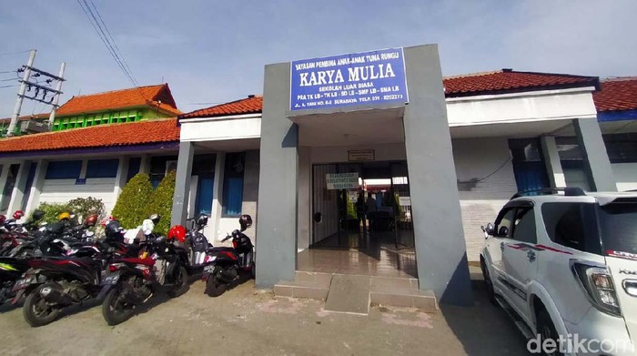 Antusias Banget! Begini Lho Suasana PTM di SLB Karya Mulia