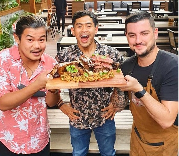 Pose Keren Chef Benjamin Leek, Head Chef Holywings Kemang yang Jago ...