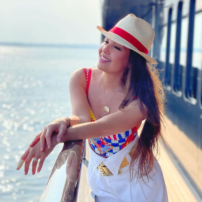 Thalia si Maria Mercedes yang Seperti Tak Pernah Tua