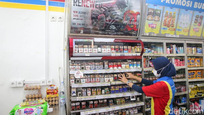 Mengintip Penjualan Rokok di Tengah Pro-Kontra Penutupan Display