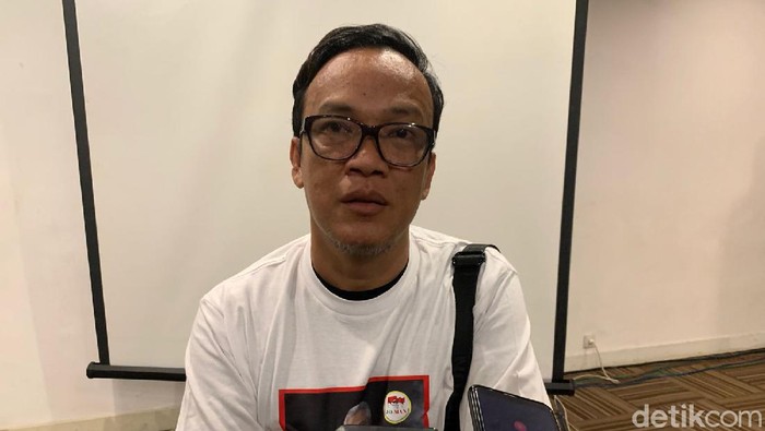 Batal Dukung Ganjar, Ketum JoMan Bakal Bubarkan Relawan GP Mania Batal Dukung Ganjar, Ketum JoMan Bakal Bubarkan Relawan GP Mania