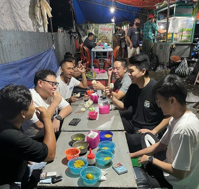 Steven Setiono, 'Crazy Rich' Surabaya yang Hobi Jajan Kaki Lima