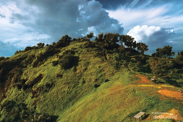 Susur Pantai Siung dan Bukit Pengilon, Sudah Pernah Belum?
