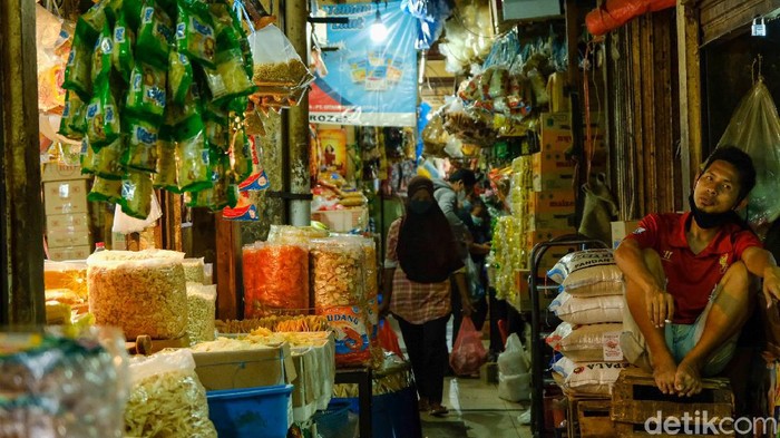 Begini Ramainya Pasar Kebayoran Lama Saat Akhir Pekan