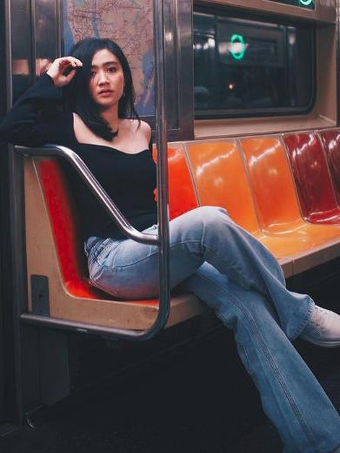 10 Pesona Febby Rastanty yang Manisnya Kebangetan