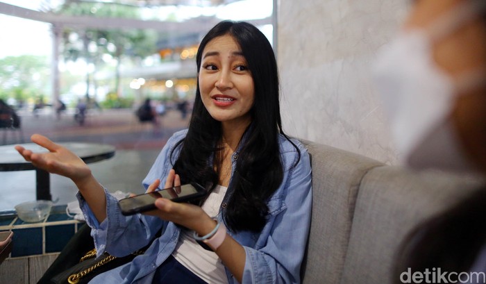 Terpana Kecantikan dr Clarin Hayes yang Aktif Ngonten di Medsos