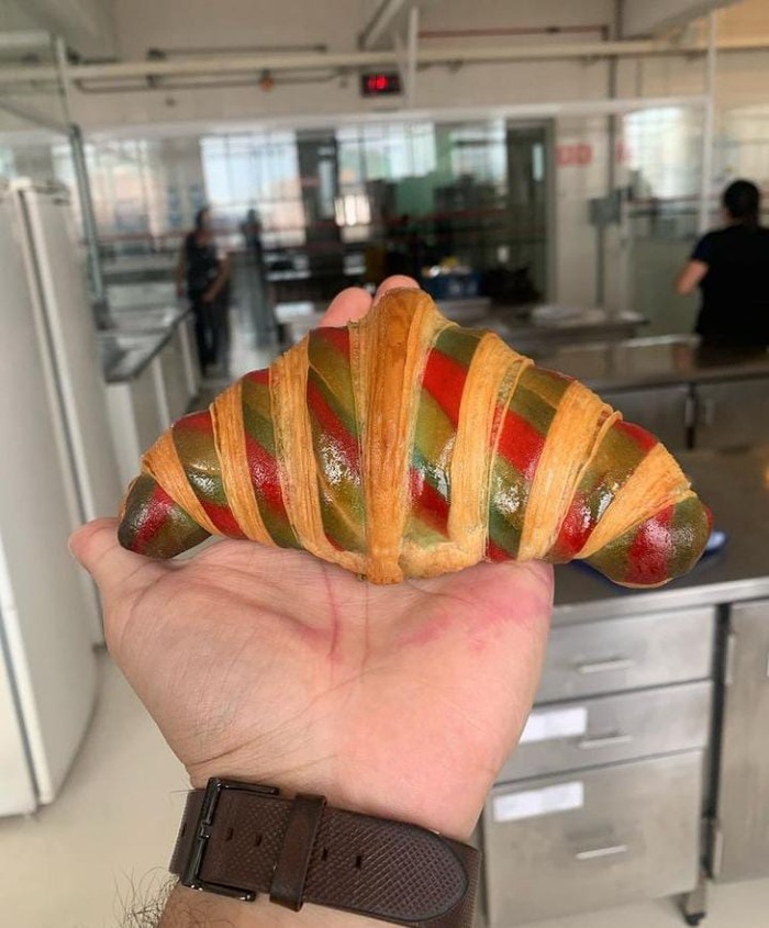 10 Kreasi Bicolor Croissant, Croissant Cantik dengan Dua Warna