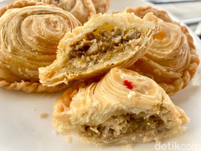 Endul Banget! Pastel Pastry Isi Ragout hingga Lotus Biscoff yang Renyah