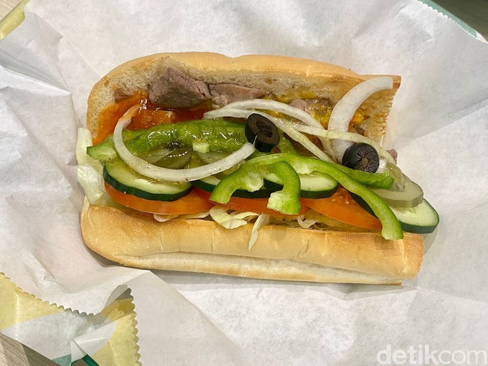 Begini Kemeriahan Subway Buka Gerai Pertama di Indonesia