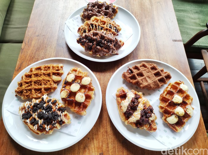 Lezat! 9 Varian Croffle Berlimpah Isian dan Topping