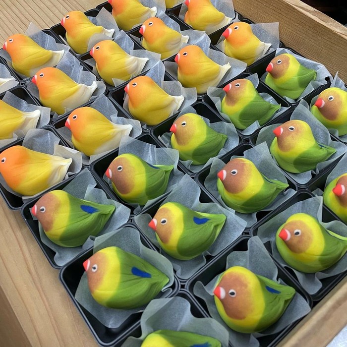 Mirip Boneka, Mochi Berbentuk Burung Ini Hasil Karya Seniman Jepang