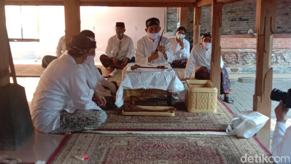 Potret Tradisi Dandangan dan Jamas Keris Sunan Kudus yang Jadi Warisan ...