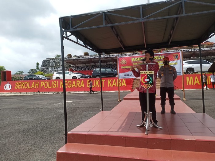 Pesan Kepala BPIP ke Siswa SPN Bukit Kaba: Jangan Pernah Lawan Negara Pesan Kepala BPIP ke Siswa SPN Bukit Kaba: Jangan Pernah Lawan Negara