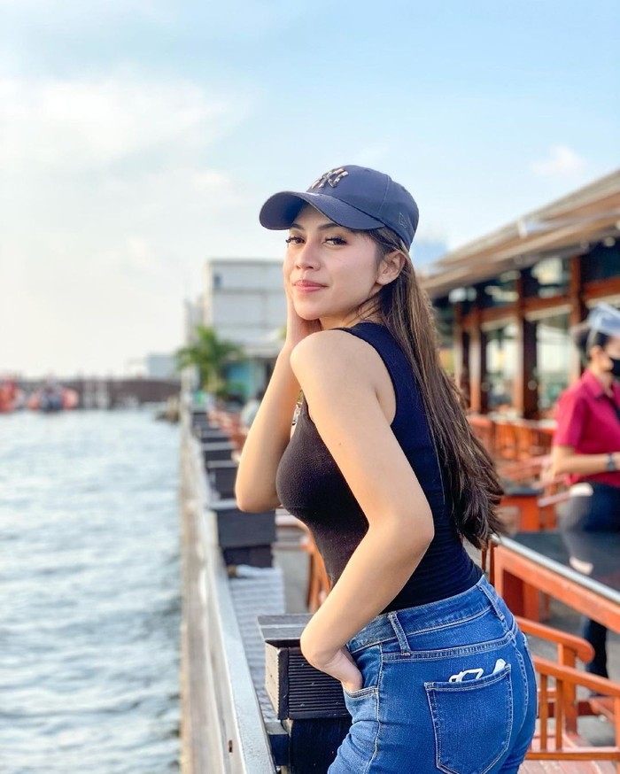 Pesona Mutiara Dhanisa yang Viral Berkat Goyang TikTok
