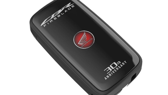 Lihat Lebih Dekat Gantengnya Honda CBR1000RR-R Fireblade Edisi 30 Tahun