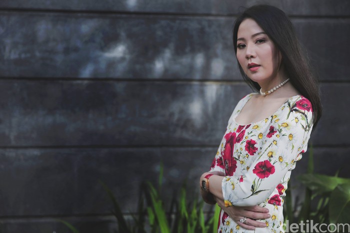 Ini Dia Potret Si Ahli Julid Agnes Jennifer