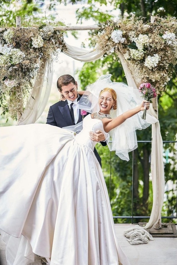 Potret Kebahagiaan Truedy Resmi Nikah dengan Rhee Dae Eun