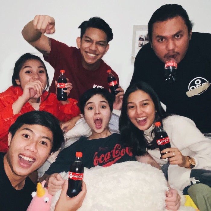 Intip Kembali Momen Gaga Muhammad saat Nongkrong Bareng Laura