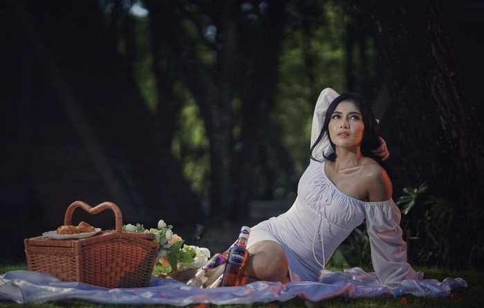 Si Cantik Anggy Novia, Pemenang 'Miss Popular 2021' yang Gemar Ngopi