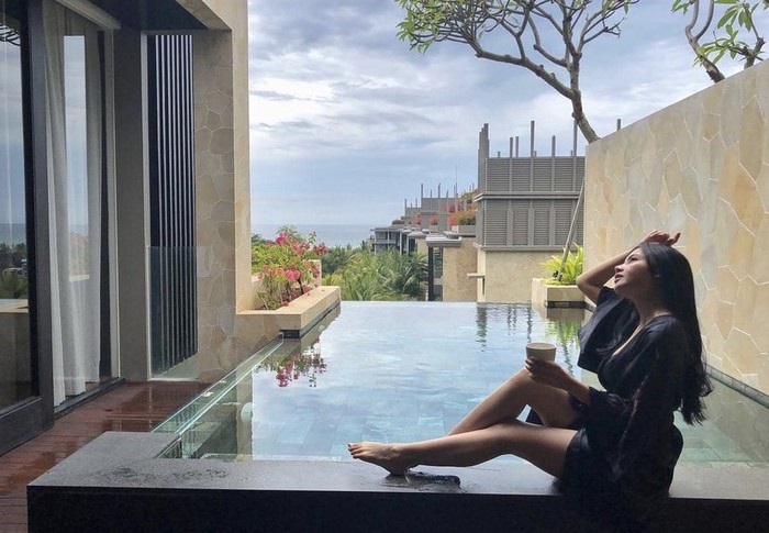 Si Cantik Anggy Novia, Pemenang 'Miss Popular 2021' yang Gemar Ngopi