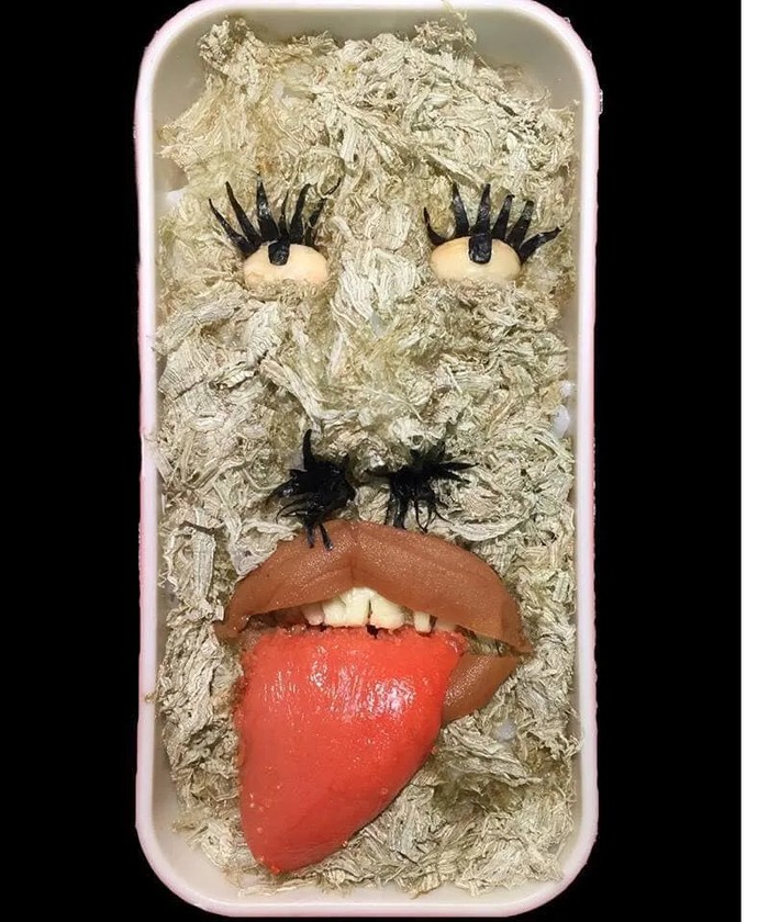 10 Nasi Bekal Berbentuk Seram Ini Bikin Tak Nafsu Makan