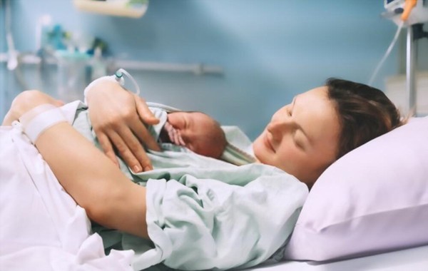 Tahapan Melahirkan Normal Proses Persalinan Normal Power Point | PDF