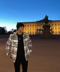 10 Gaya Stylish Ikhsan Fandi di Luar Lapangan, Hypebeast Hingga Bak ...